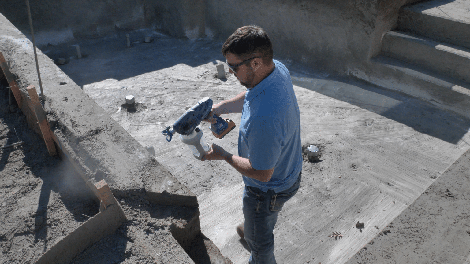 What is gunite - Premier Pools & Spas